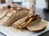Si të bëni bukë të shëndetshme në shtëpi / Këshilla dhe receta të provuara për një makinë buke