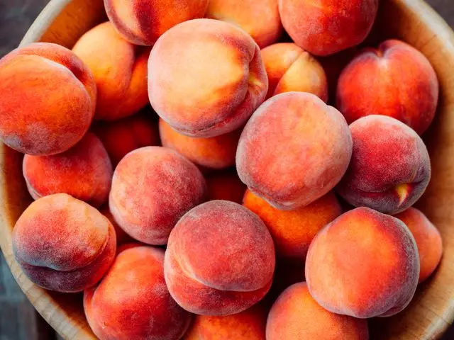 Kuinka valita mehukkaita persikoita / Ja säästää ne talveen asti - artikkeli sivuston "Mitä syödä" -osiosta