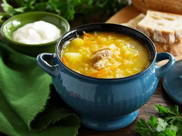 Hur man lagar kålsoppa / Och hur skiljer sig denna soppa med kål från kålsoppa - en artikel från avsnittet "Hur man lagar mat" på webbplatsen