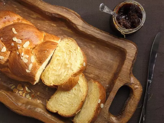 วิธีการอบ brioche ที่บ้าน / สูตรและเคล็ดลับการอบขนมปังฝรั่งเศสยอดนิยม