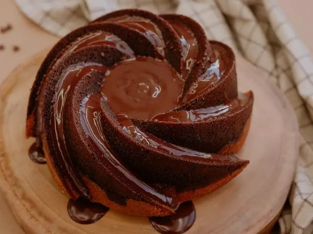 10 Kek Coklat Terbaik / Cara membuatnya di rumah - artikel dari bahagian "Apa yang hendak dimakan" di laman web