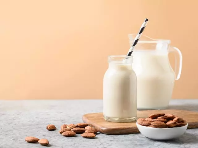 Як приготувати рослинне молоко вдома / Лайфхак від шефа – стаття з рубрики "Як готувати" на сайт