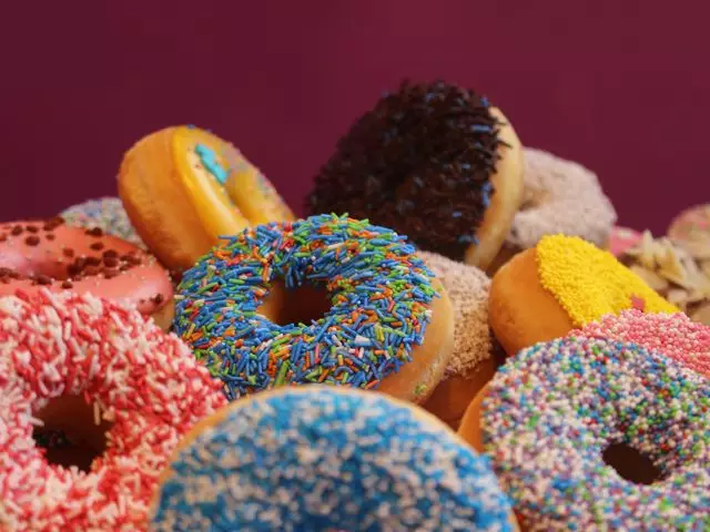 Om donuts heerlijk te maken / Geheimen van banketbakkers - een artikel uit het gedeelte "Hoe te koken" op de site