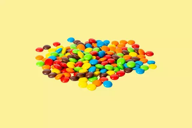 M&M'in tatlılarının adı nasıl oldu / Günün gerçeği - sitedeki "Ne yenir" bölümündeki makale