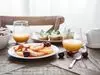 7 εύκολοι τρόποι για να δημιουργήσετε θαλπωρή / Πώς να διακοσμήσετε το σπίτι και το τραπέζι σας όμορφα και οικονομικά