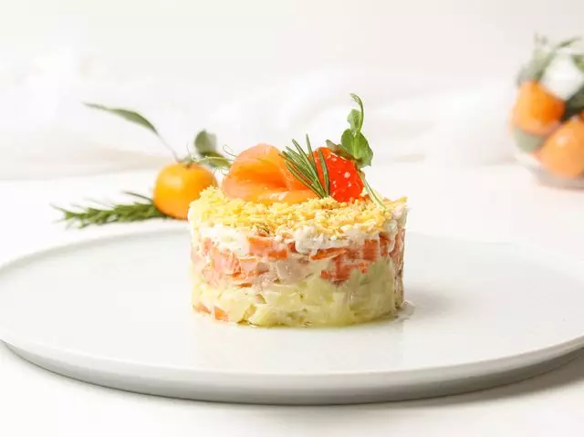 Soviet classics of fish salad / Faʻafefea ona kuka "Mimosa" - o se tusiga mai le "Faʻafefea ona kuka" vaega i luga o le saite