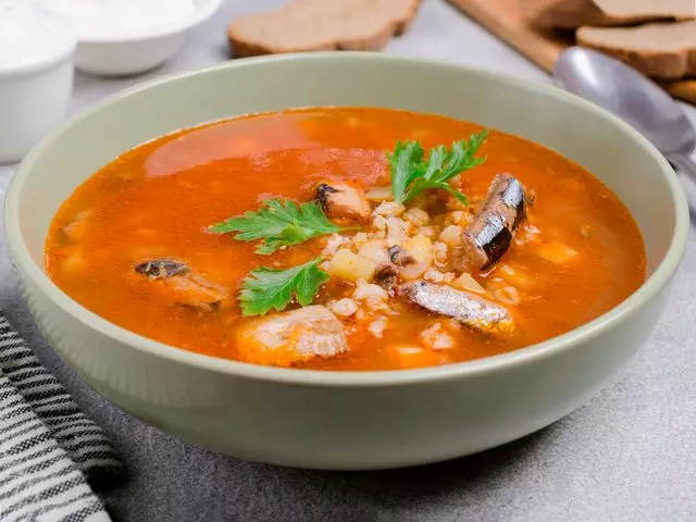7 deliciosas sopas com comida enlatada / De peixe e não só - um artigo da seção "Como cozinhar" no site