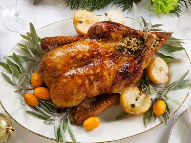 7 best baked duck recipes / Juicy and fragrant - an article from the "How to cook" section