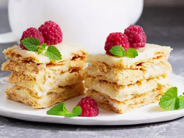 3 najlepsze przepisy na ciasto Napoleona / Jak zrobić jeden z najsłynniejszych deserów