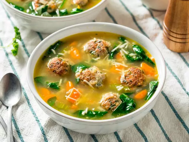 A tökéletes leves 10 titka / Szakácsok tippjei és bevált receptek - cikk az oldal "Hogyan főzzek" részéből