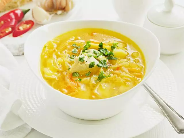 Ako variť lahodnú kapustovú polievku / Tipy a recepty - článok zo sekcie „Ako variť“ na stránke