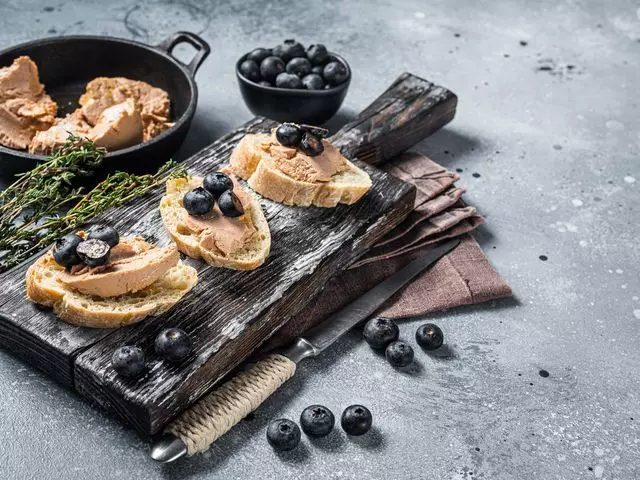 Kumaha cara ngadamel foie gras pikeun kaayaan persiapan Taun Anyar / Pate sareng resep - tulisan tina bagian "Naon anu tuang" dina situs