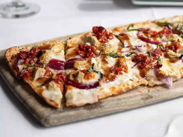 7 resep pizza paling apik / Asli lan klasik - artikel saka bagean "Carane masak" ing situs kasebut