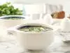 5 καλύτερες συνταγές για σούπα με οξαλίδα / Πώς να μαγειρέψετε μια υγιεινή και νόστιμη σούπα