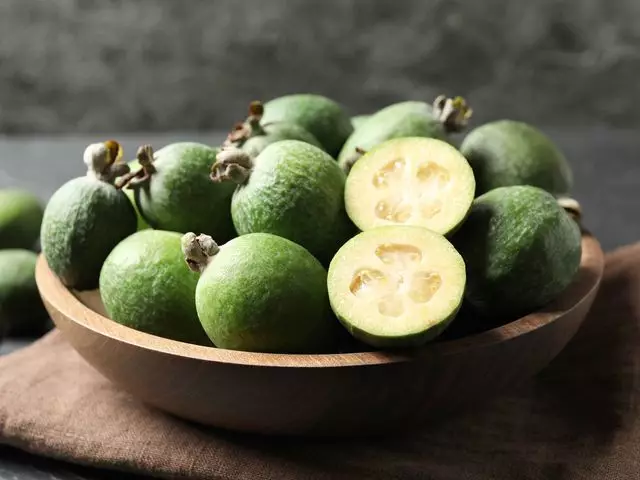 All about feijoa / What is the use of the berry, how to eat and cook it - an article from the "What to eat" section on the site