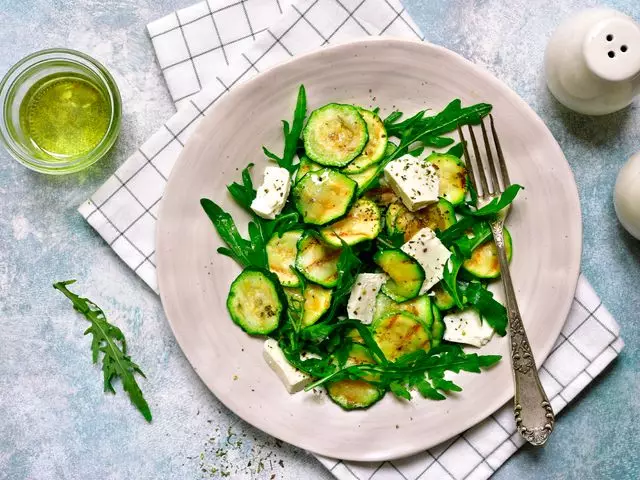 Lagane proljetne salate sa sirom / 10 recepata - članak iz odjeljka "Kako kuhati" na web stranici