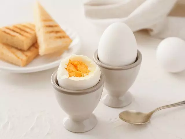 स्लो कुकरमध्ये अंडी कशी शिजवायची / सोप्या पद्धती आणि पाककृती - साइटवरील "कसे शिजवायचे" विभागातील एक लेख