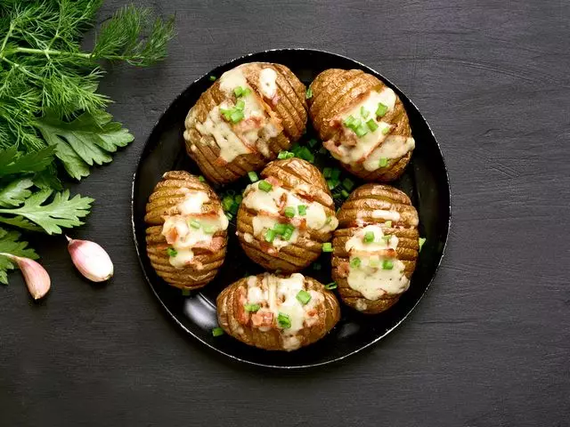 Cara masak kentang akordion nganggo daging babi / Tips lan resep - artikel saka bagean "Cara masak" ing situs kasebut