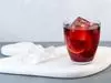 Comment faire de la glace transparente pour les boissons / 3 façons simples