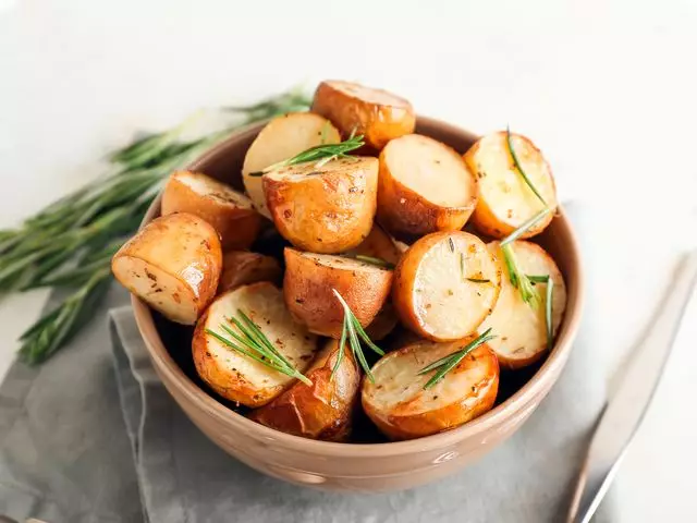 Receitas com batatas jovens para a mesa da primavera / 8 pratos deliciosos - um artigo da seção "Como cozinhar" no site