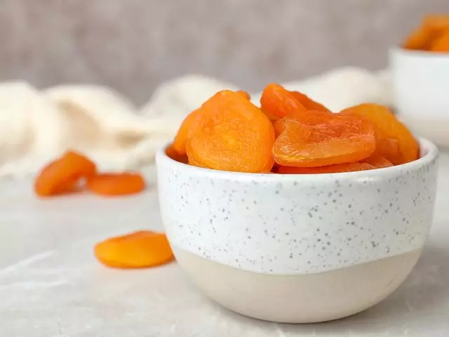 Cara membasuh buah-buahan kering / Untuk mengekalkan rasa dan faedah - artikel dari bahagian "Apa yang perlu dimakan" di laman web ini