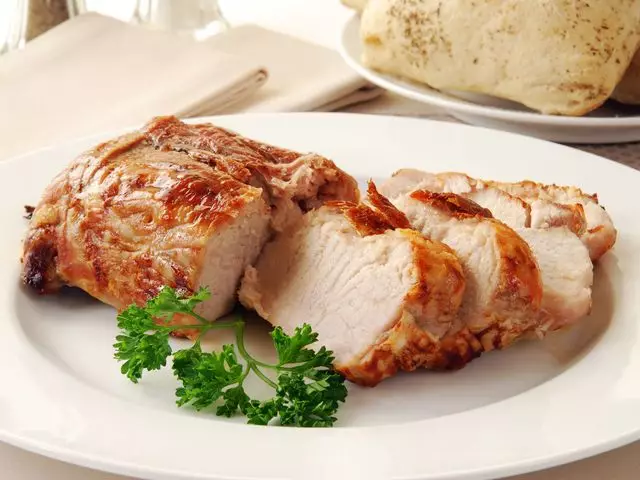 Kumaha carana masak a brisket ngeunah / Resep pangalusna pikeun tenderloin babi - artikel ti bagian "Kumaha masak" dina loka