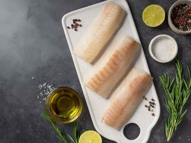 Hur man snabbt rengör fisk utan kniv / Effektiva sätt hemma - en artikel från avsnittet "Vad man ska äta" på webbplatsen