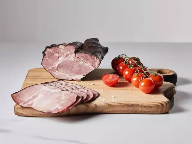 Wie man gekochtes Schweinefleisch kocht / Interessante Rezepte für Schweineschinken - ein Artikel aus dem Abschnitt "Was zu essen" auf der Website