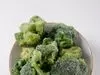 Yuav ua li cas khov broccoli / Khaws cov vitamins kom raug