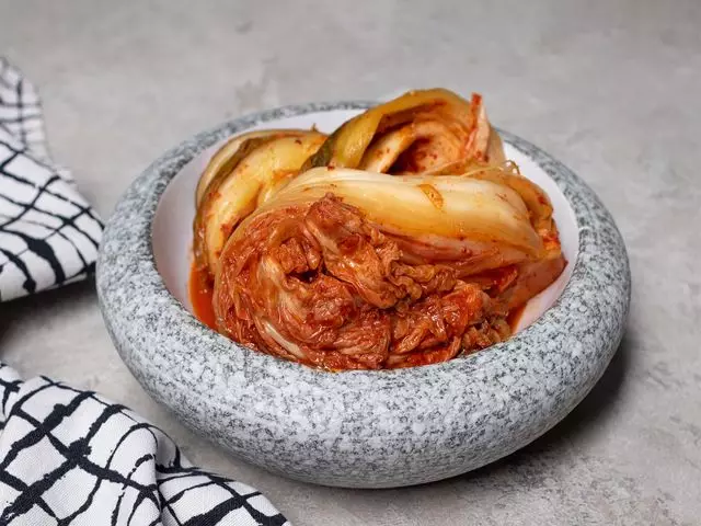 Mokhoa oa ho pheha k'habeche ea kimchi ea Korea / Litaelo tsa sauerkraut ho tsoa ho moapehi