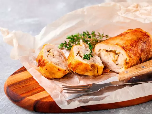 3 recipes for chicken rolls / With different fillings - an article from the "What to eat" section on the site