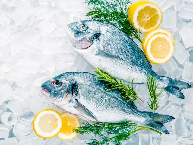 Comment se débarrasser de l'odeur du poisson cru, frit et cuit au four / Conseils simples avant et après la cuisson - un article de la section "Comment cuisiner" du site