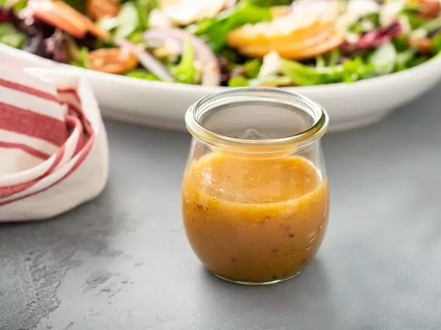10 salad dressings / An easy way to diversify familiar dishes