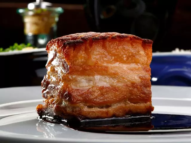 Bütün bir parça ile domuz eti nasıl pişirilir / Etin içeride çiğ kalmaması için adım adım talimatlar - sitedeki "Nasıl pişirilir" bölümünden bir makale