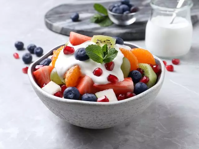 Sådan laver du en frugtsalat til mor / Simple opskrifter på sunde desserter til 8. marts (og ikke kun) - en artikel fra afsnittet "Madlavning med børn" på webstedet