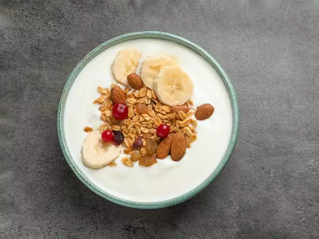 Hva er forskjellen mellom vanlig og gresk yoghurt / Lage sunn mat hjemme - artikkel fra seksjonen "Hva du skal spise"