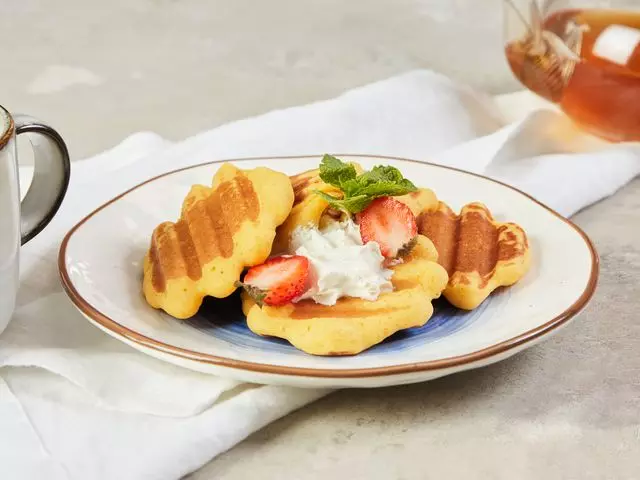 10 waffle recipes for every taste / Site selection - an article from the "How to cook" section on the site