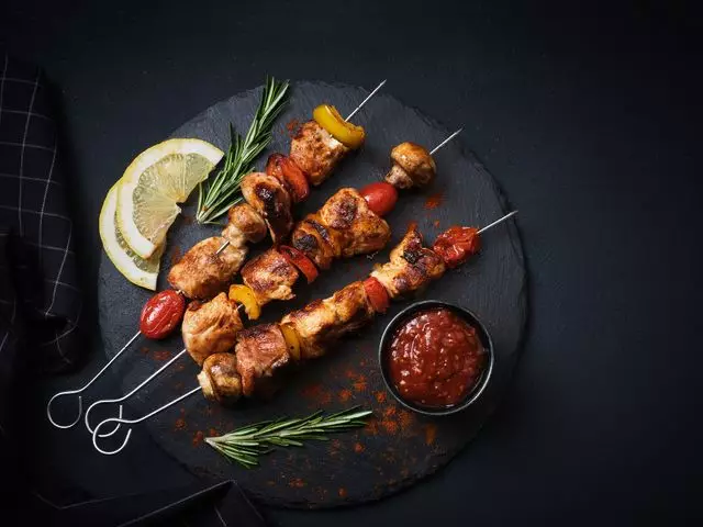 Com emmagatzemar kebab en vinagre / I què fer amb ja cuinat: un article de la secció "Cultura de la carn" del lloc