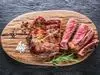 Comment faire le steak de faux-filet parfait / Règles et recettes