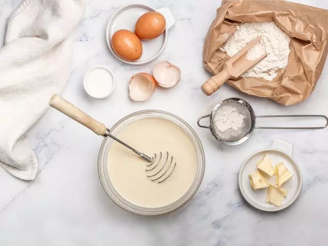 Klassischer Teig für Pfannkuchen in Milch / Was Sie über das Kochen des Hauptsymbols von Maslenitsa wissen sollten - ein Artikel aus dem Abschnitt "Wie man kocht" auf der Website