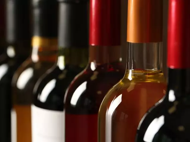 Hogyan válasszunk jó és olcsó bort egy szokásos üzletben / Hét alapvető tipp nem szakemberek számára - egy cikk a webhely „Hogyan pihenjünk” szakaszából