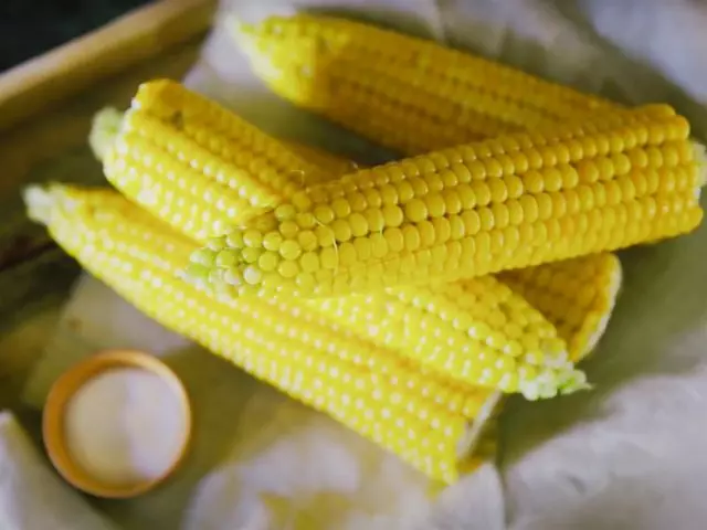 Cómo cocinar maíz en tres minutos