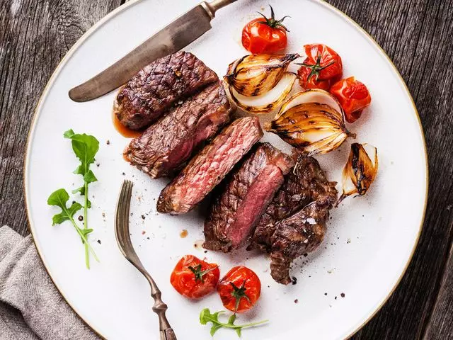 Wie man ein hausgemachtes Steak zubereitet, das nicht schlechter ist als ein Restaurant / Regeln und Tipps - ein Artikel aus dem Abschnitt "Fleischkultur" auf der Website