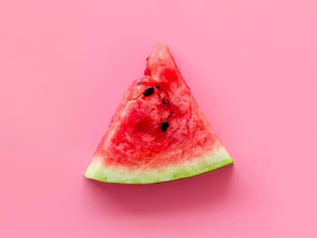 Ein Ernährungswissenschaftler erklärte, wie man eine süße und reife Wassermelone auswählt