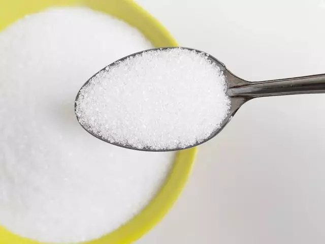 Como medir a fariña, o azucre e a manteiga sen pesos / Life hack - un artigo da sección "Como cociñar" do sitio